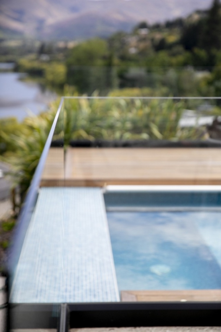 Glass Pool Fences & Gates - Lakeland Glass